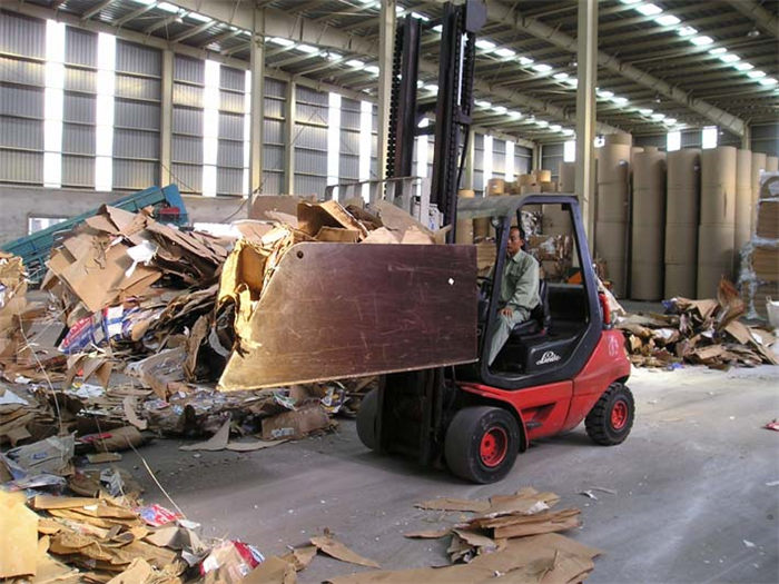 3 ton Hyundai Diesel Forklift Attachment Bucket Hinged Fork And Bucket - Fujian Huamai Machinery ...